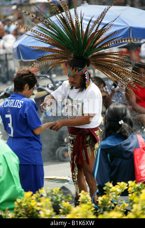 Traditional Aztec shaman folk healer at work, Plaza de la Constitución ...