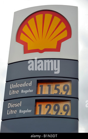 Shell petrol station prices litre diesel Unleaded Stock Photo - Alamy