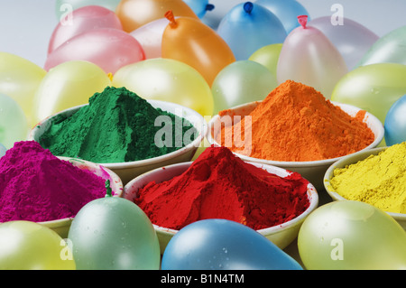 Close-up of water bombs and bowls of powder paint Stock Photo - Alamy