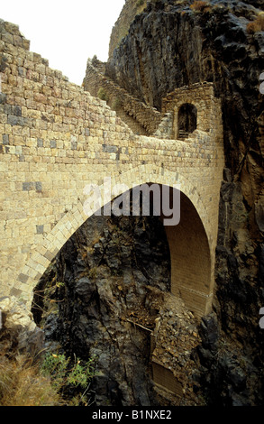 stone bridge of Shahara Yemen Stock Photo - Alamy