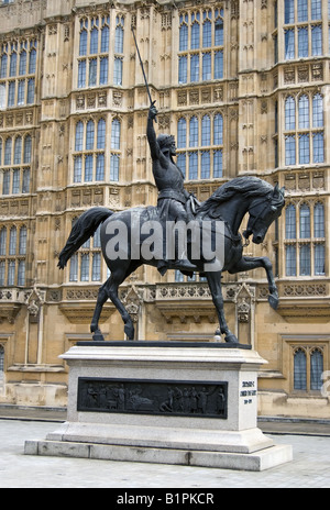 William The Conqueror (Statue Stock Photo - Alamy