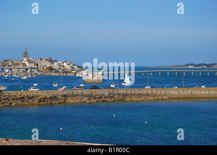 Roscoff harbour with dock jetty and sea background Stock Photo - Alamy