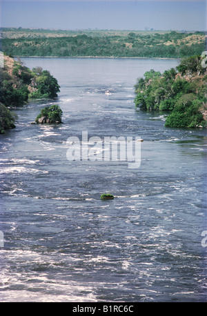 Looking down Nile River from top of Aswan High Dam, River Nile, Aswan ...