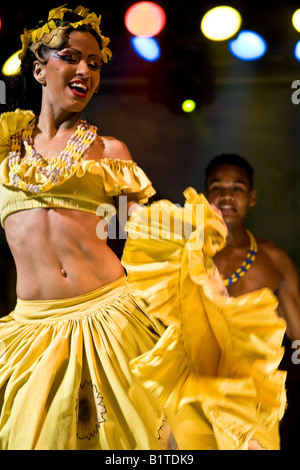 Performers at the Plataforma dinner show in Rio de Janeiro Stock Photo ...