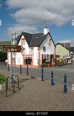 The Drovers Rest Tea Rooms and restaurant on the A483 in Llanwrtyd ...