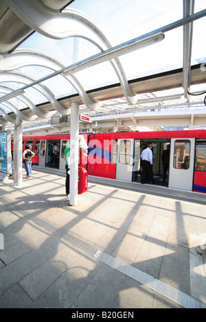DLR Custom House station platform Stock Photo - Alamy