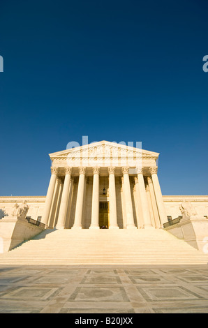 US Supreme Court Building's neoclassical architecture highlights the ...