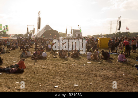 Pyramid main stage and crowd at the Glastonbury Festival 2008 Stock ...