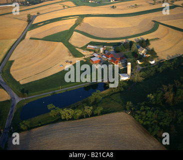 CONTOURED FARMLAND PENNSYLVANIA Stock Photo - Alamy