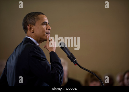 Des Moines, IA - 123007 - Presidential Candidate Senator Barack Obama ...