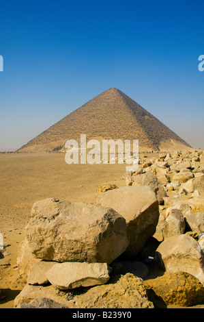 The Red Pyramid of Snefru near Dashur Egypt Stock Photo - Alamy