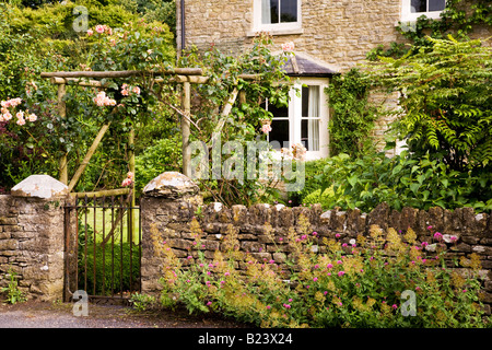 Cottage, Ashton Keynes, Wiltshire Stock Photo - Alamy