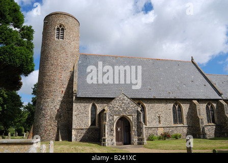 Church of St John the Baptist, Lound, Suffolk, England, UK altar and ...