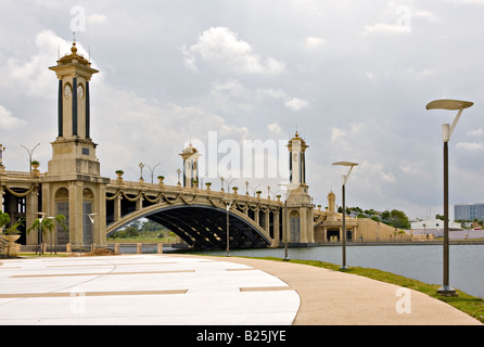 Seri Gemilang Bridge, Putrajaya Stock Photo - Alamy