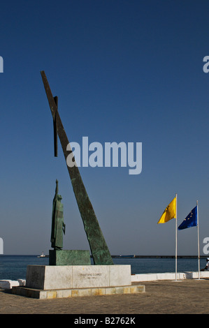 Statue of Pythagoras, Pythagorio, Samos Island, Greece Stock Photo - Alamy