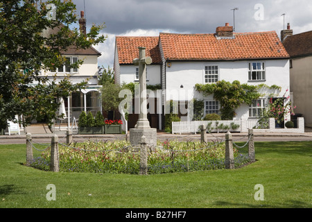 writtle war memorial summer essex village england uk gb Stock Photo - Alamy