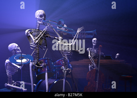 Skeletons playing in a jazz band Stock Photo - Alamy