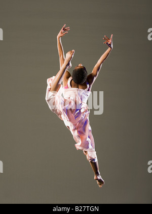 African female ballet dancer jumping Stock Photo - Alamy