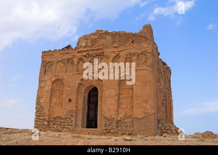 Tomb of Bibi Myriam Madinat Qalhat north of Sur Oman Stock Photo - Alamy