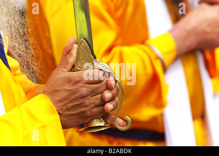 A sikh with a sword Stock Photo - Alamy