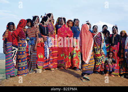 Afar girls wear brightly-coloured clothes and have attractive ...