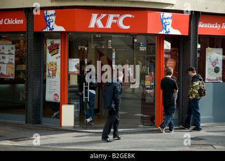 kfc facade barcelona spain Stock Photo - Alamy