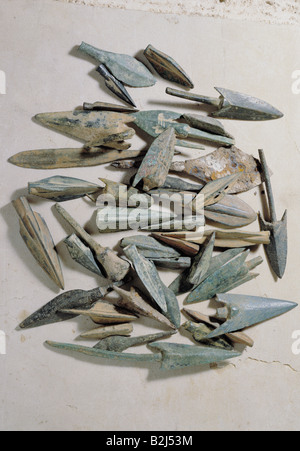 weapons, projectiles, arrows, arrow heads, bronze, Syria, 600 - 400 BC ...