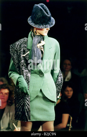 fashion, 1990s, mannequin, wearing costume, half length, catwalk, autmn ...
