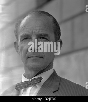 Epp, Joseph Andreas, 1914 - 1997, German Inventor, half length, with ...