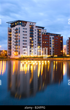 Apartments Cardiff Bay Stock Photo - Alamy
