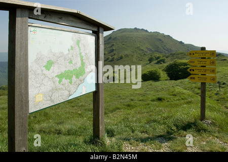 naturalistic signals, beigua regional park, Italy Stock Photo - Alamy