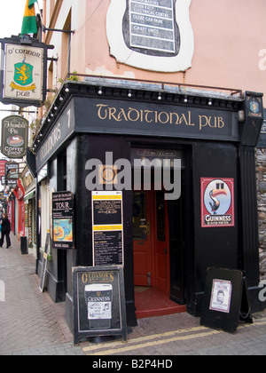 The Sugan Hostel Killarney Town County Kerry Ireland Stock Photo - Alamy