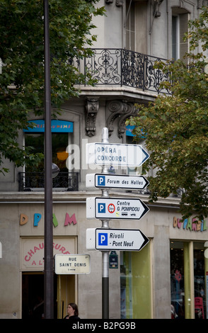 Street signs in Paris Stock Photo - Alamy
