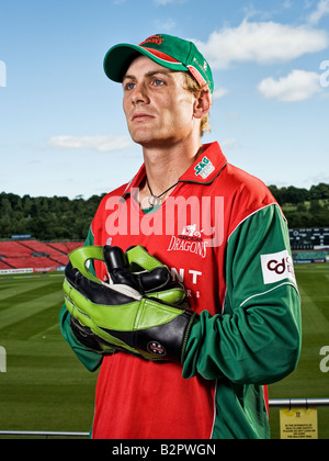 Mark Wallace Glamorgan cricket player 2008 in Glamorgan Dragons 2020 ...