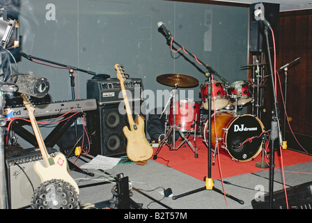 empty stage with band equipment set up Stock Photo: 25211232 - Alamy