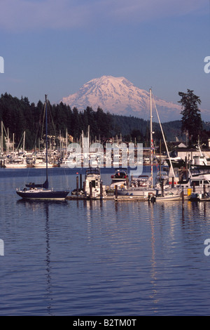 Gig Harbor marina at sunset with Mount Rainier in the background Stock ...