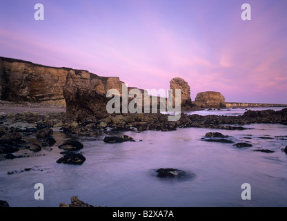 Marsden beach and grotto pub / The Leas, South Shields Stock Photo ...