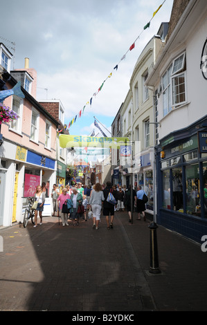 Cowes Main Street Stock Photo - Alamy