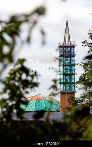 The new and unfinished Harrow central Mosque in Harrow Stock Photo - Alamy
