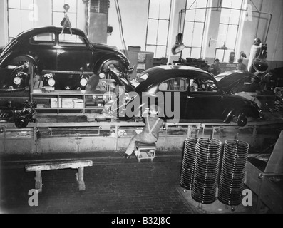 Assembling, Assembly, Assembly Line, Automation, Automated, Berlin ...