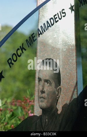 Falco - honorary grave at the Viennese Zentralfriedhof Stock Photo - Alamy