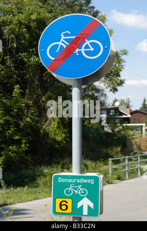 Sign of the cycle track Stock Photo - Alamy