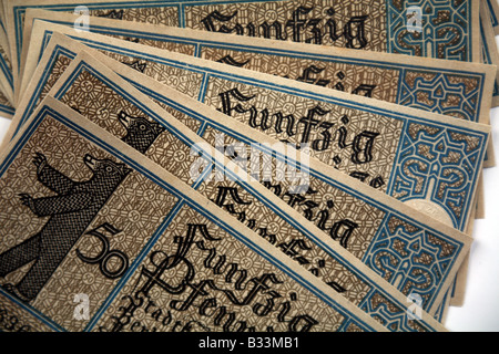 Vintage German banknote (reverse). 100 Mark Reichsbanknote 1920, from ...