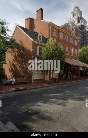 Historic City Tavern, Philadelphia, Pennsylvania, USA Stock Photo - Alamy