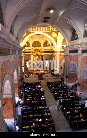 tondo church interior manila philippines Stock Photo - Alamy