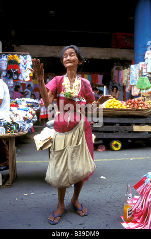 shell craft stall quiapo manila philippines Stock Photo - Alamy