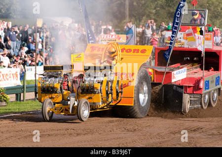 Modified tractor puller pulling four engines engine v8 danish tractor ...