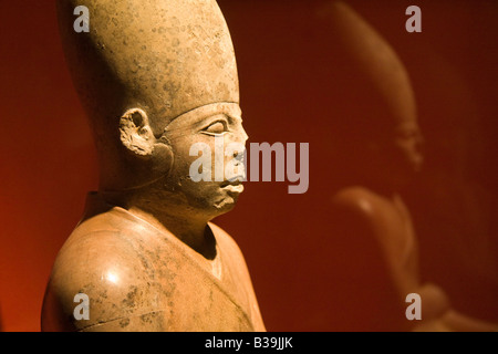 Limestone statue of King Khasekhem of Upper Egypt 2- Ashmolean Museum ...