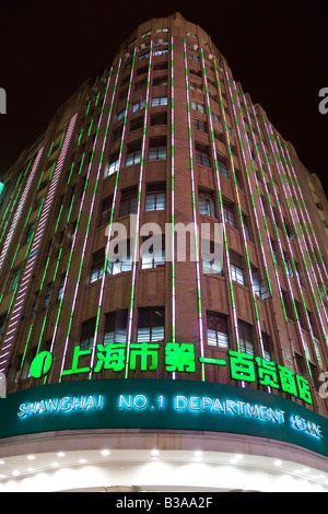 Shanghai No 1 Department Store shop, Shanghai, China Stock Photo - Alamy