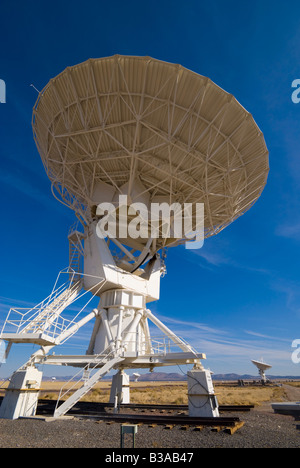 Radio telescopes at the National Radio Astronomy Observatory Very Large ...